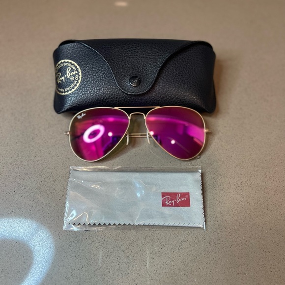 Ray-Ban | Accessories | Brand New Pink Ray Ban Aviator Sunglasses ...